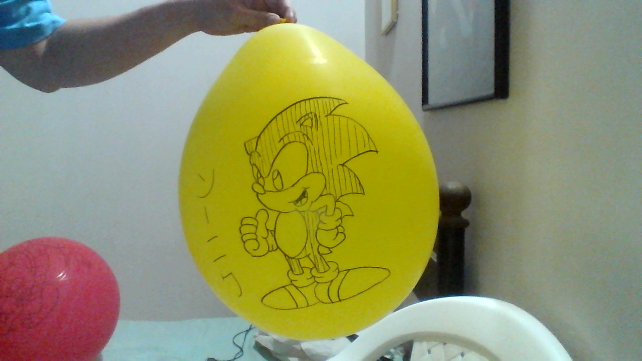 Sonic The Hedgehog Balloon by Gato303