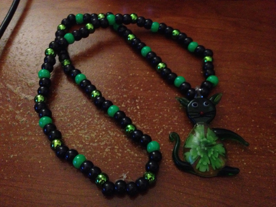 kandi cat necklace by Shines